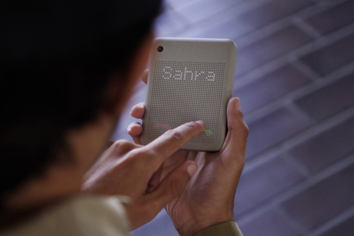 Design studio introduces calm tech AI device